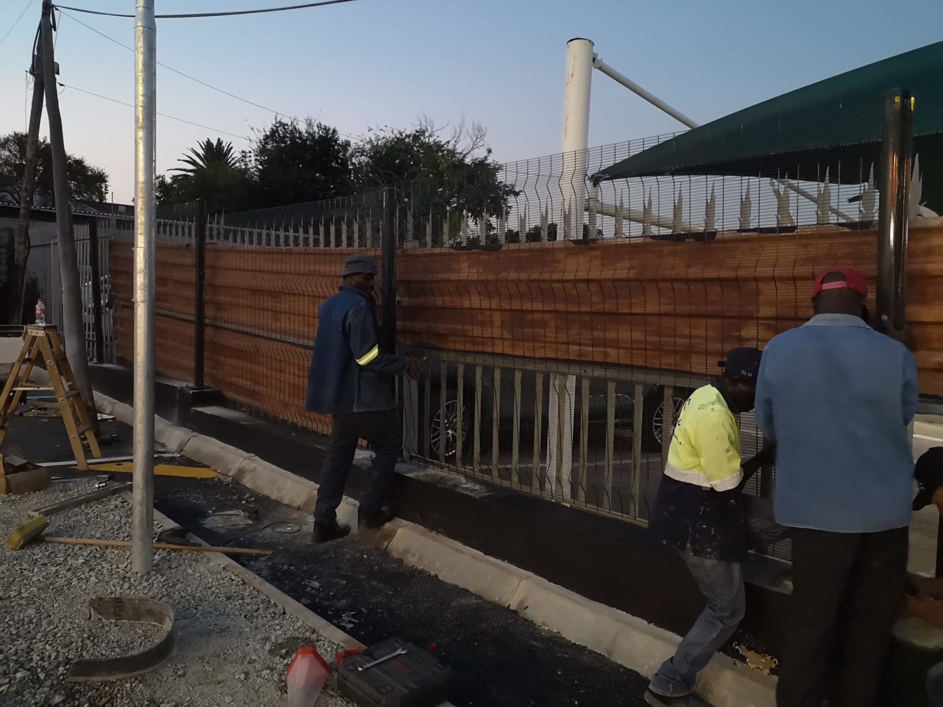 Clear view Fencing - Invisimax Fences